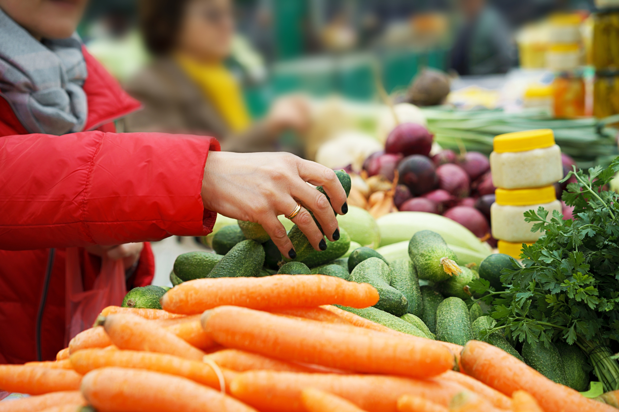Where to Buy Local and Fresh Foods Around You